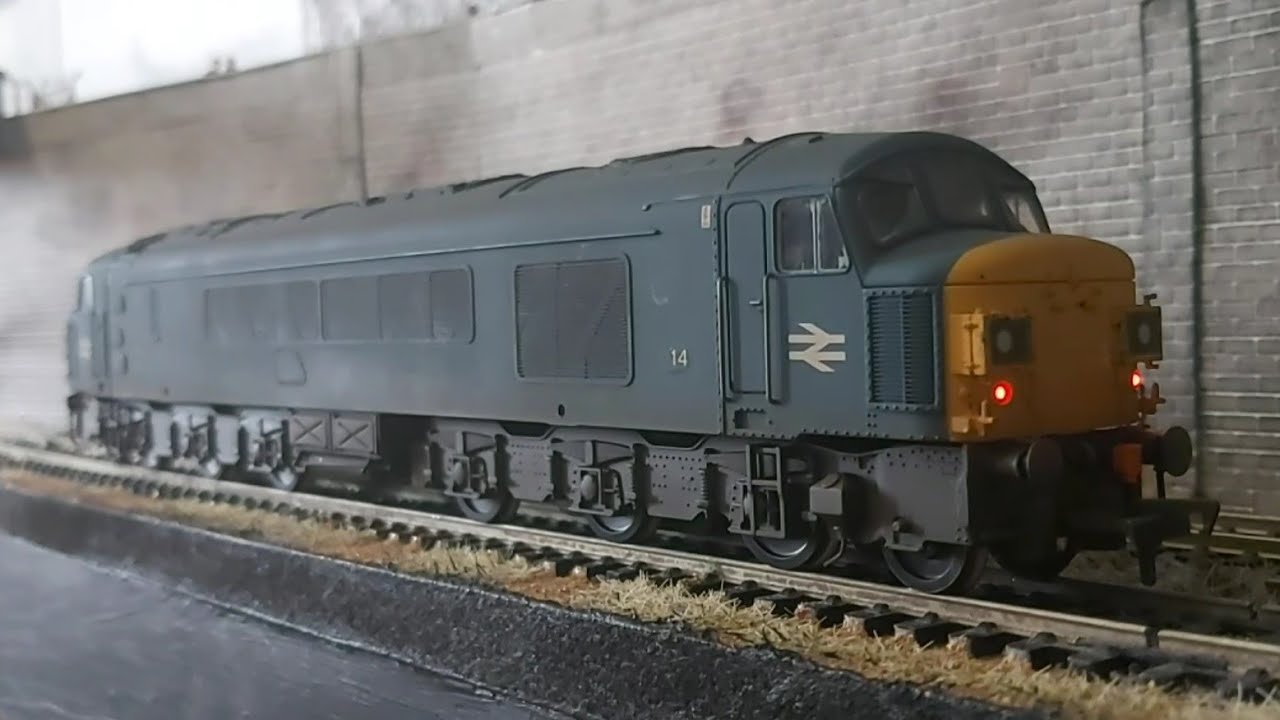 Class 45 DCC Sound by Olivia's Trains - YouTube