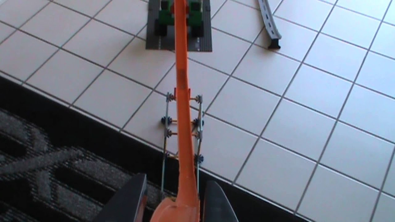 Hot Wheels Fire Jump - YouTube