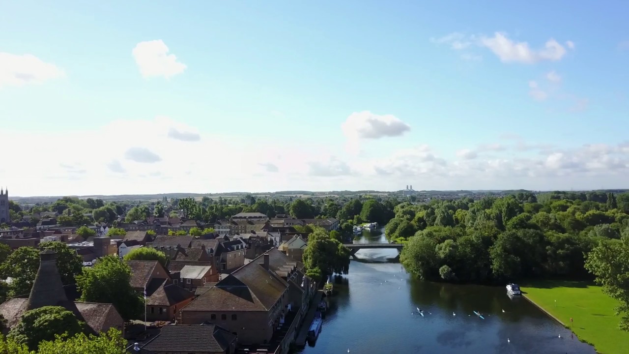 The Great river Ouse, St Neots, and River side park - YouTube