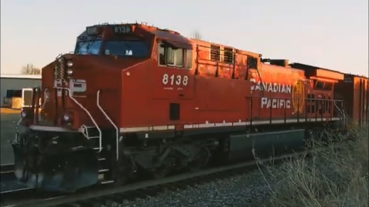 BNSF SB Tanker Train with Brand New Tankers and 2 CP Units! - YouTube