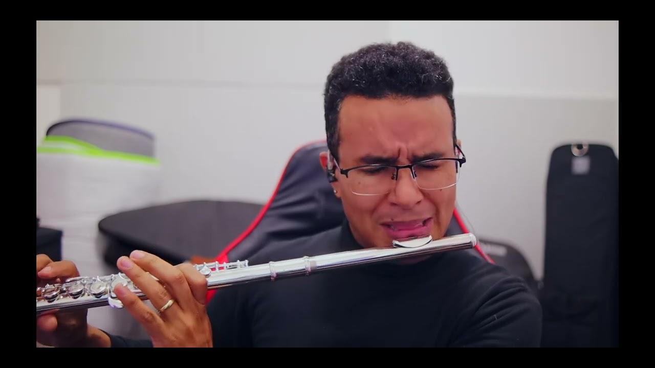 Ariel Pianoman-Flute improvisation. - YouTube