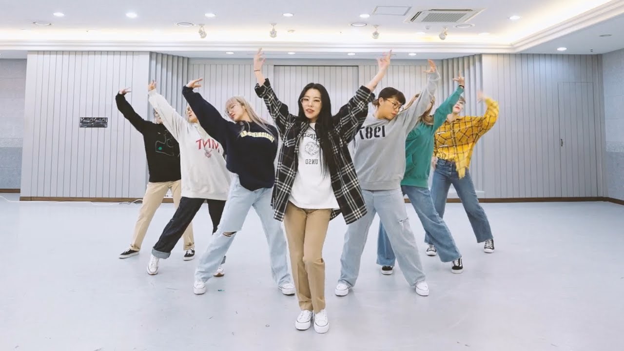 Whee In - 'water color' Dance Practice (휜 선배 ver.) [MIRRORED] - YouTube