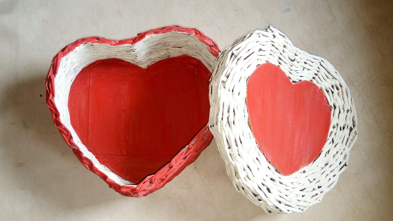 DIY Heart Shaped gift box | Weaved heart shape gift box | paper craft ...