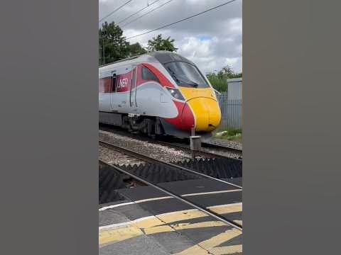 LNER passing Balne LC - YouTube