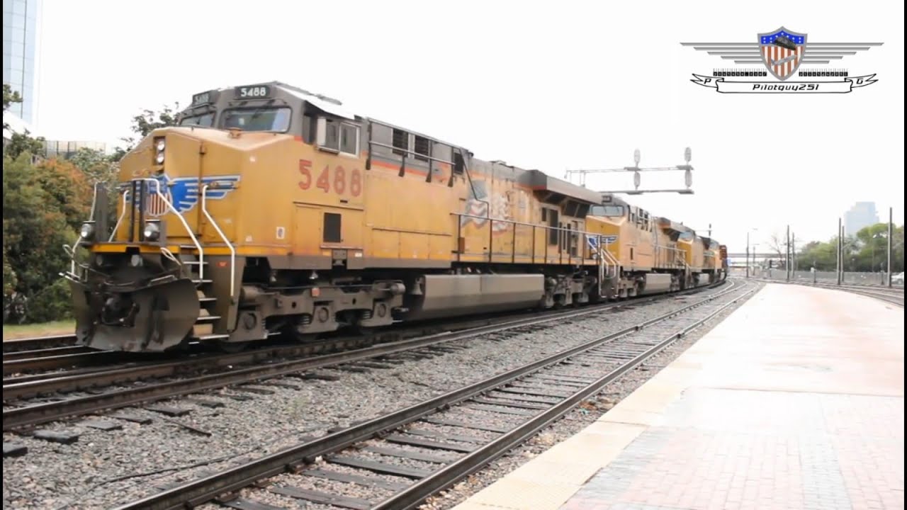 Eastbound Union Pacific Manifest Train-Dallas, Texas - YouTube