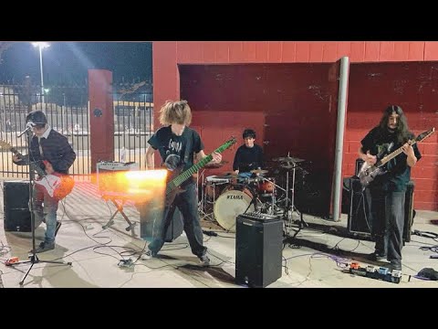 Two Mexicans and two gringos form a mosh at some park | LBJ mosh of 25’ - YouTube