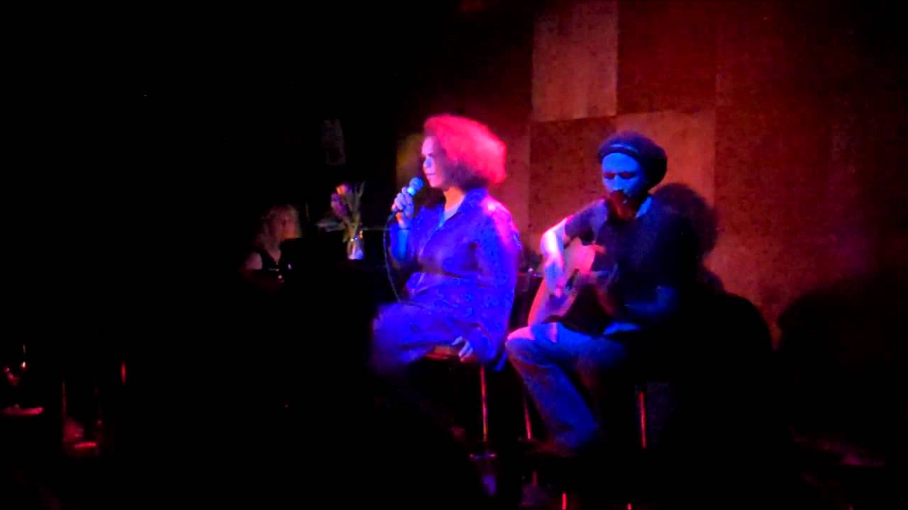 Rhiannon Live Version - YouTube