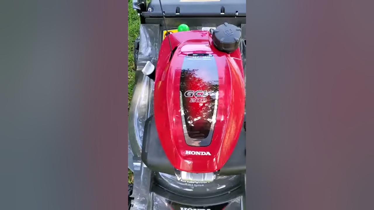 Honda HRX217VKA first start - YouTube