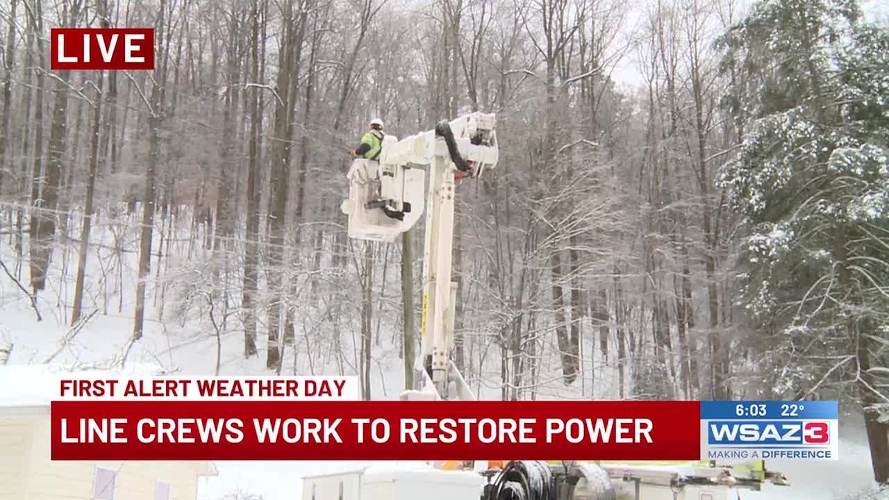 “We were just in shock”: Tree falls on house during winter storm - YouTube