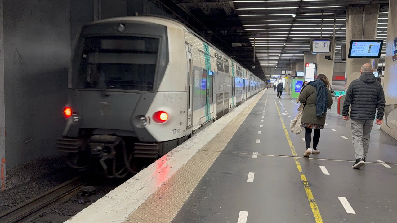 A Few RATP RER Ligne A Trains @ Gare De La Défense - 3/17/25 - YouTube