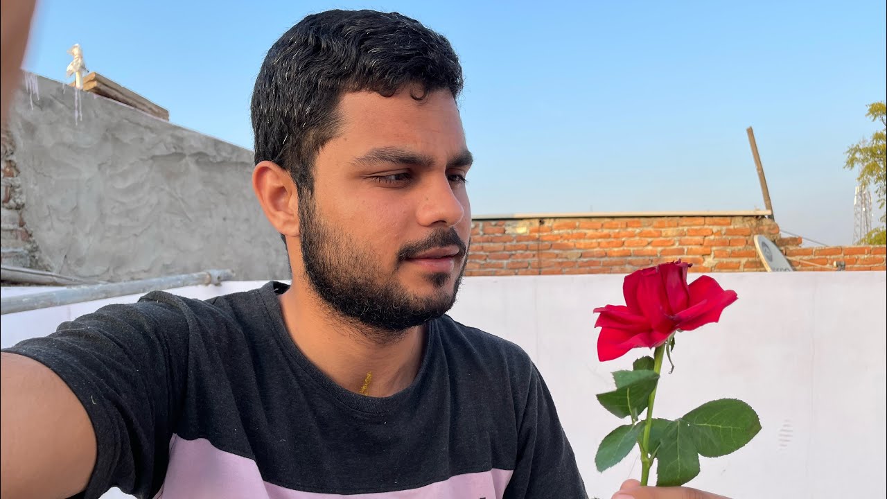 Rose day pe prank ho gya😅 || Dhirendra Thakur vlogs - YouTube