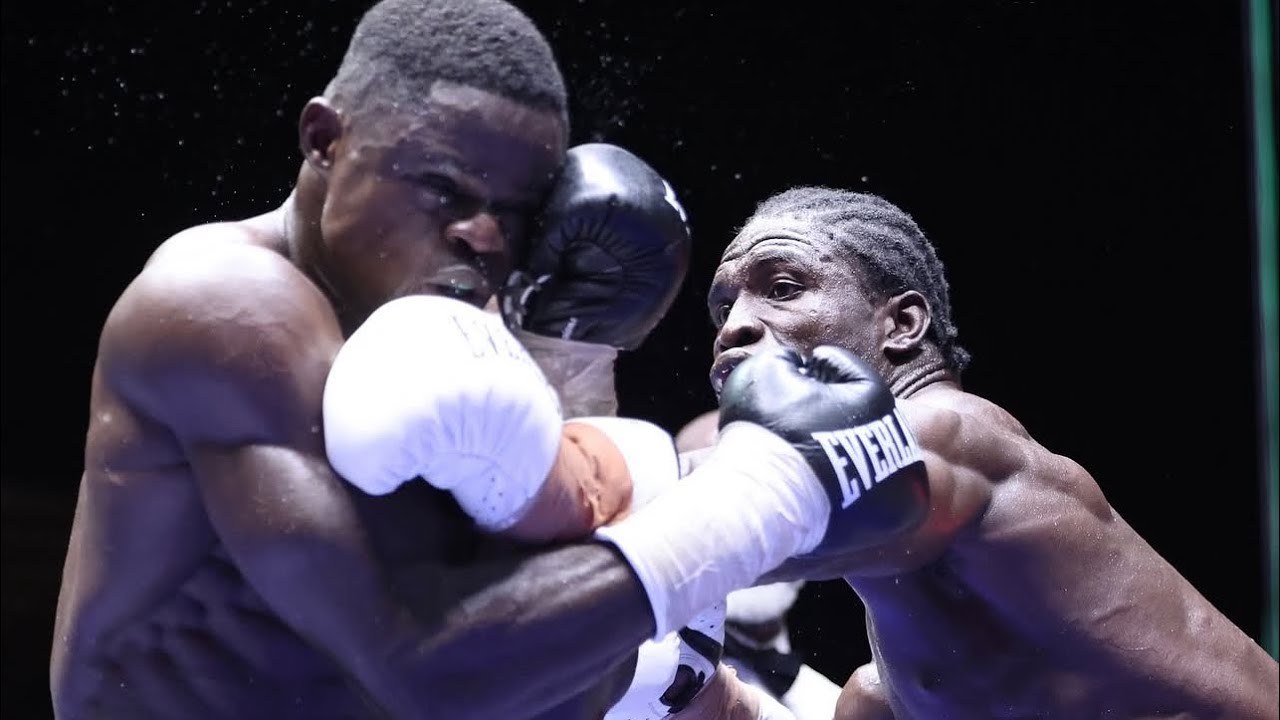 Freezy Mcbones gets defeated by Ghanaian boxer, worldwide - YouTube