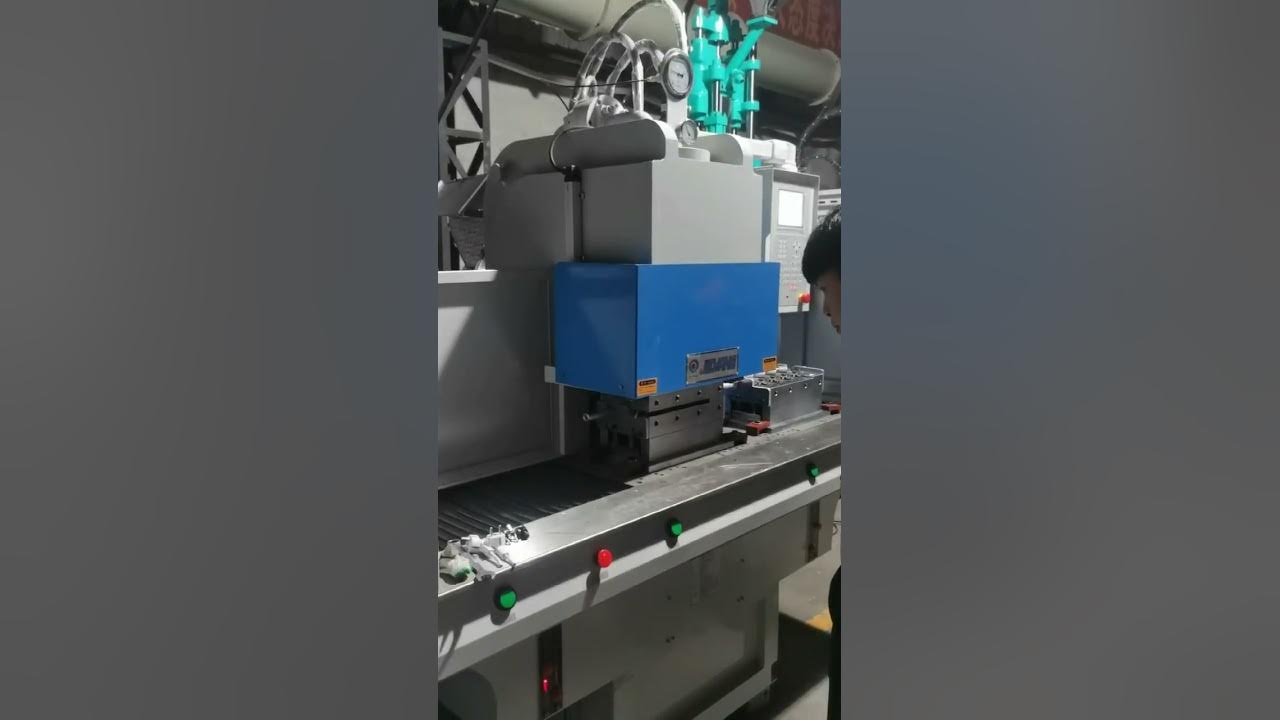High Capacity 4 cavities Schuko France Plug making injection molding machine JY-550C-DM - YouTube