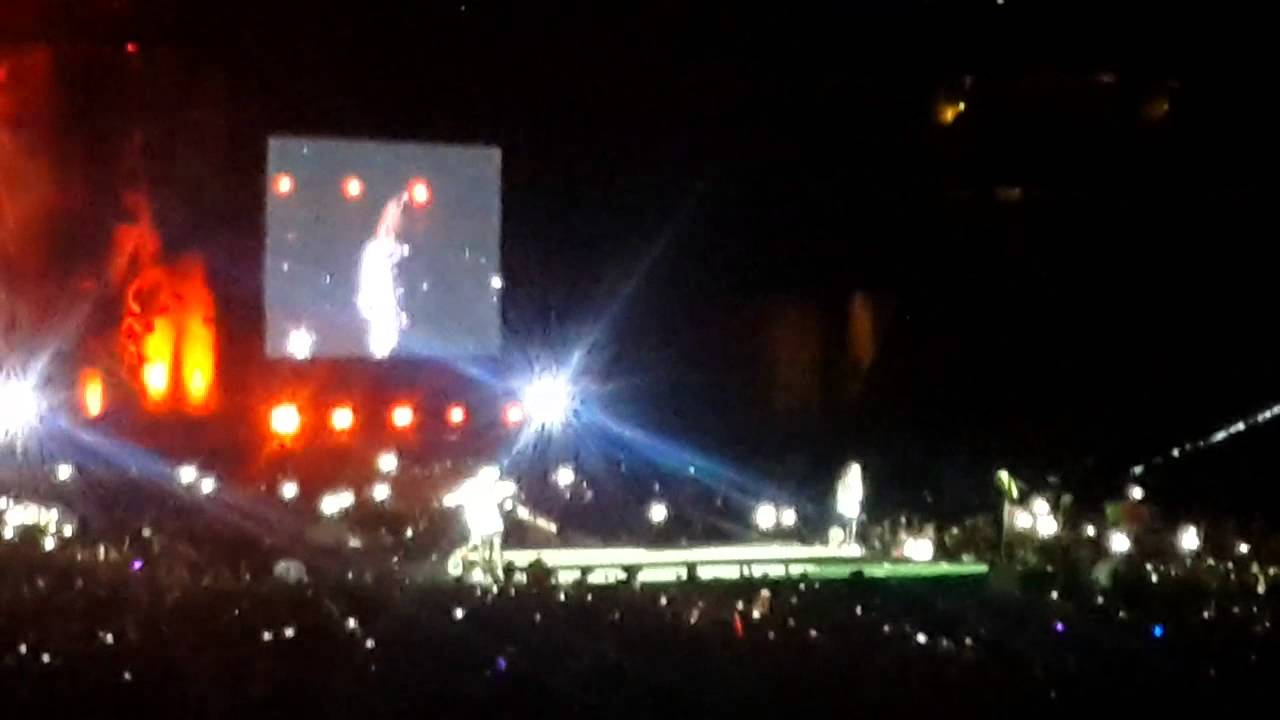 One Direction Tour (South Africa) - One Thing - YouTube