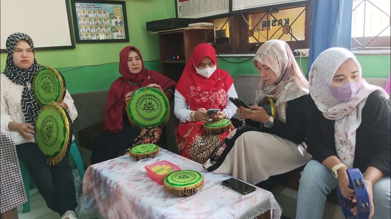 Latihan Qosidah - YouTube