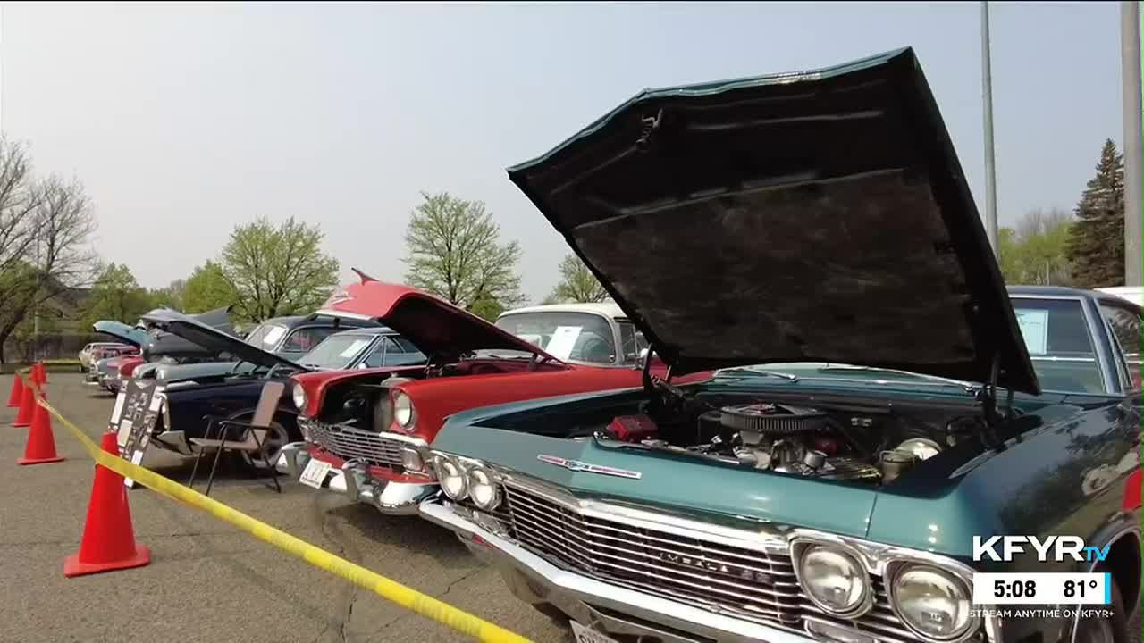 The Elks Lodge holds 15th annual car show - YouTube