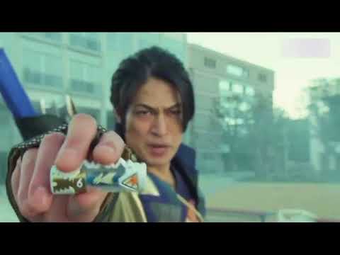 Zyuden Sentai Kyoryuger   Kyoryu GOLD 2017 before and after costume