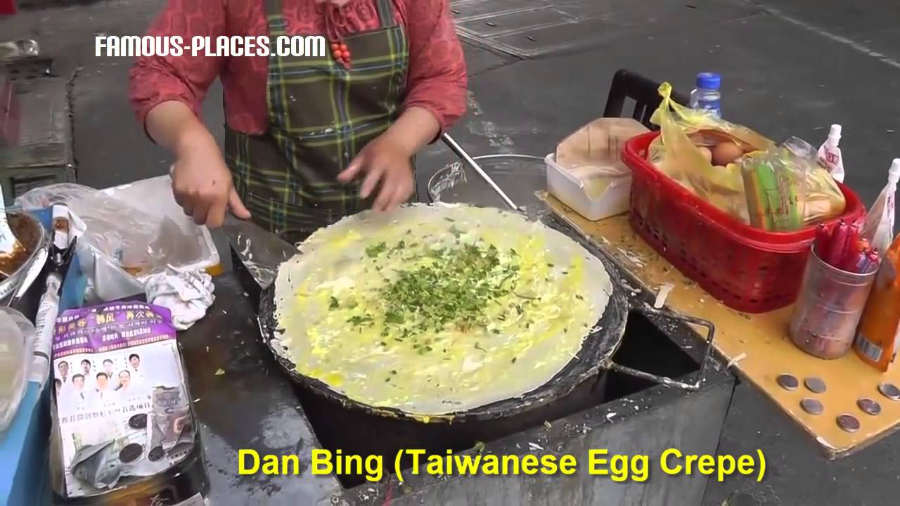 [Food]: Dan Bing -Taiwanese Egg Crepe - YouTube