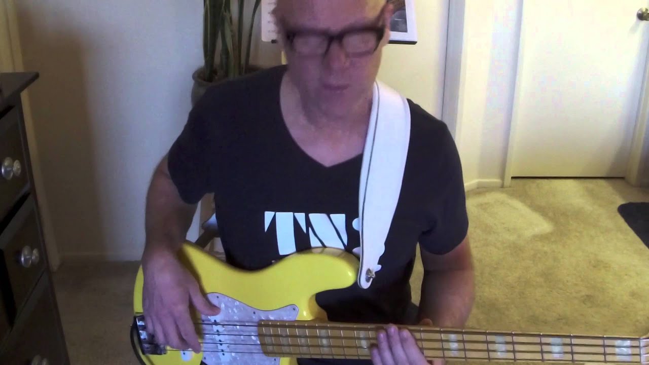 Bass Lesson Key of D - YouTube