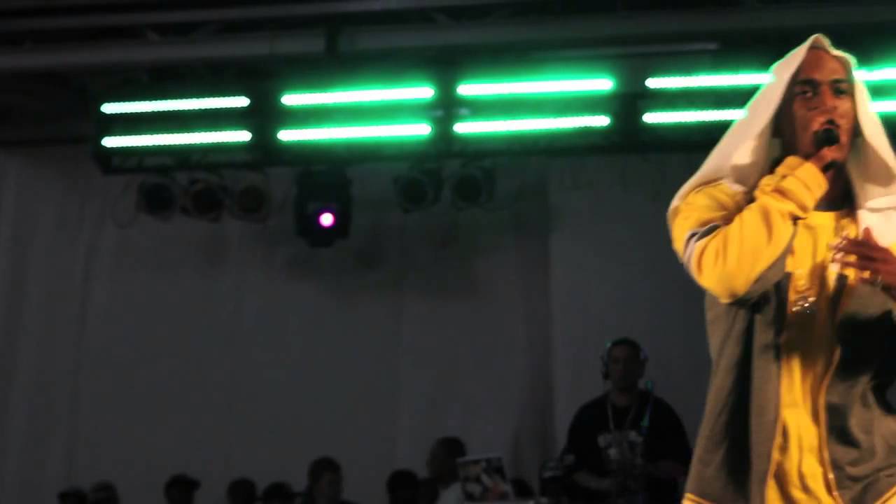 Rakim featuring Kid Capri - My Melody - Live at the Square - YouTube