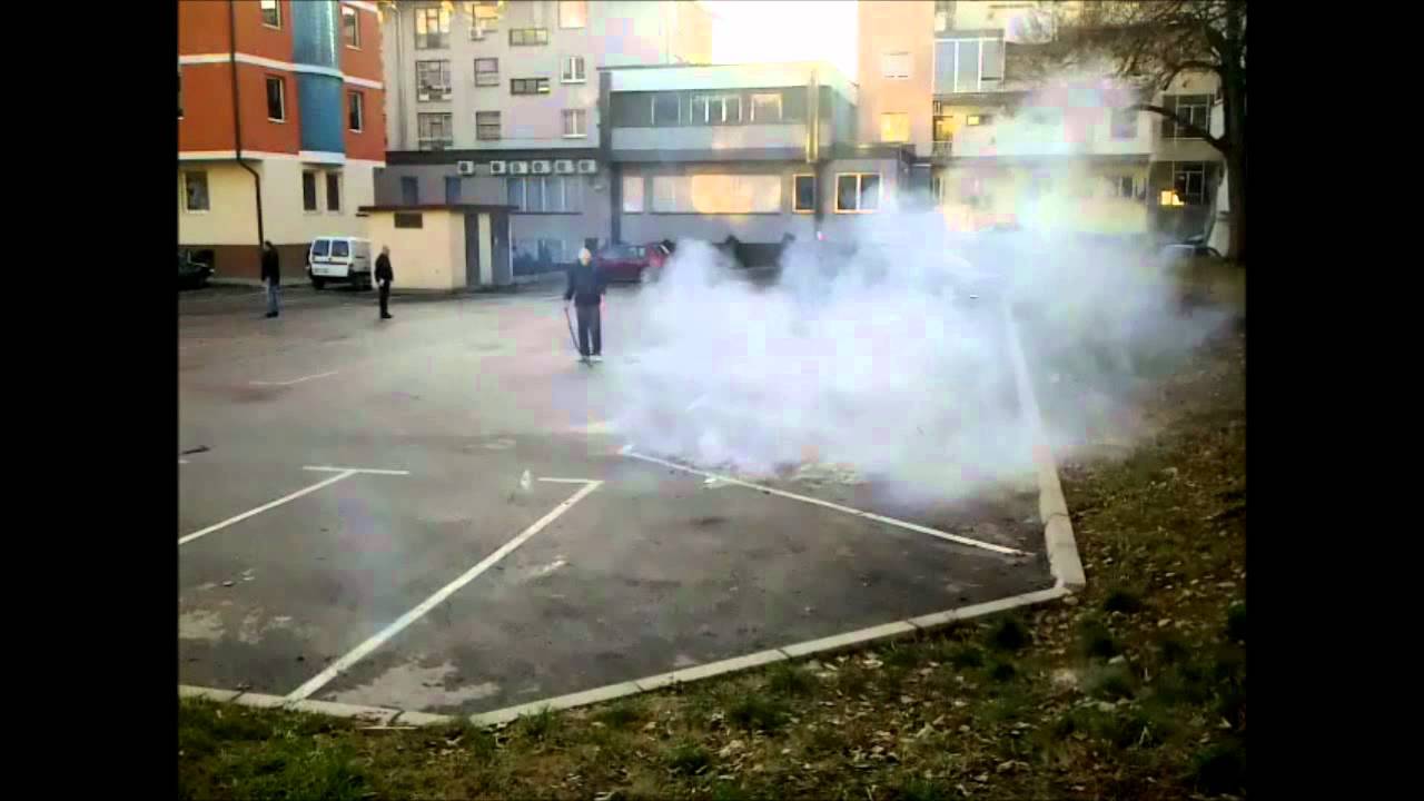 rafal 200 petardi - YouTube