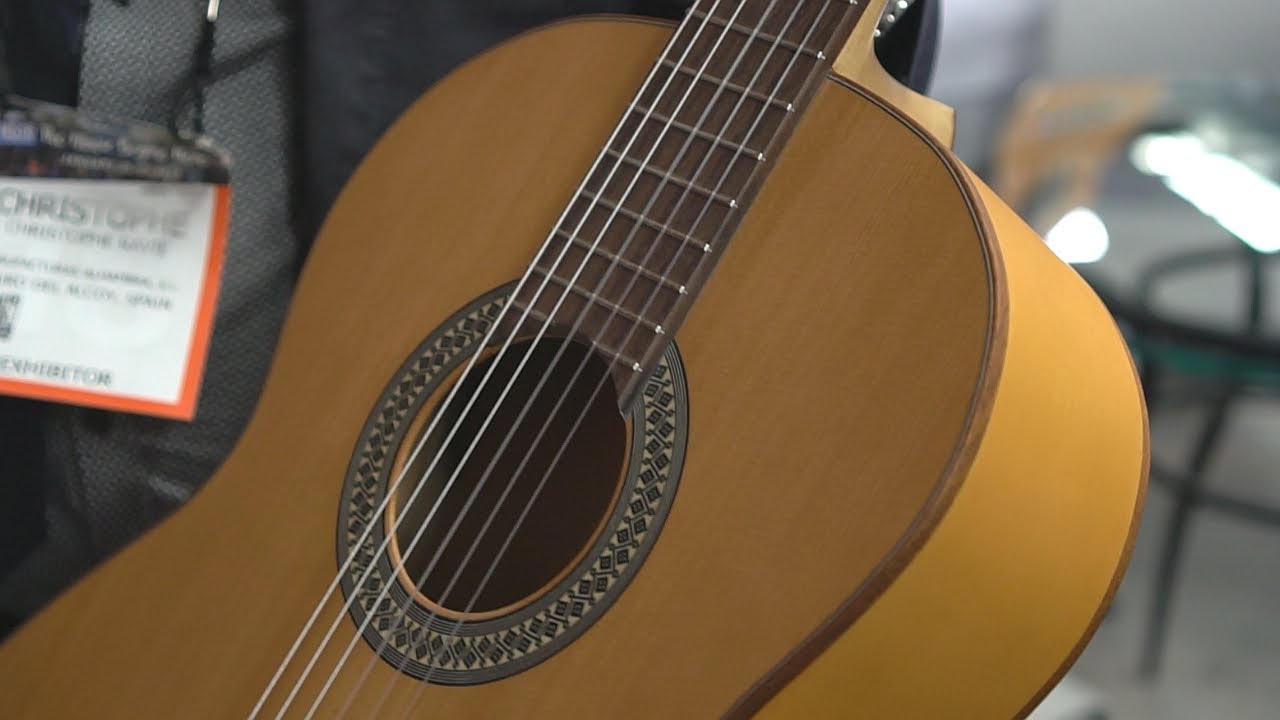 NAMM 2018 - Alhambra 2F flamenco guitar || gitara flamenco Alhambra 2F ...