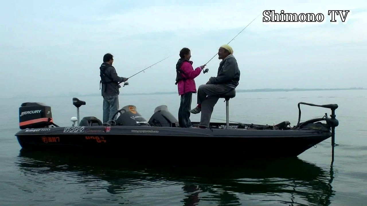 2011/11/05 いつまでここで釣りするねん Bass fishing in Lake Biwa Japan - YouTube