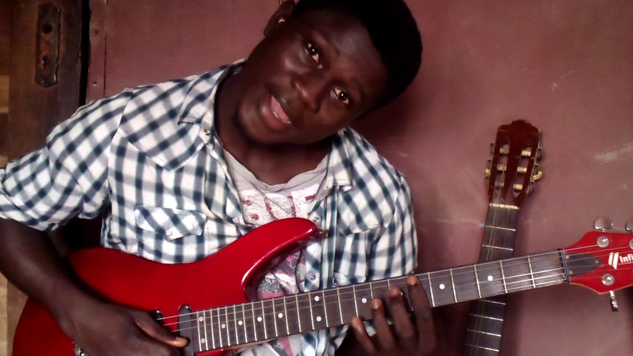 How to play "let your power flow" by Monique on an electric guitar ...