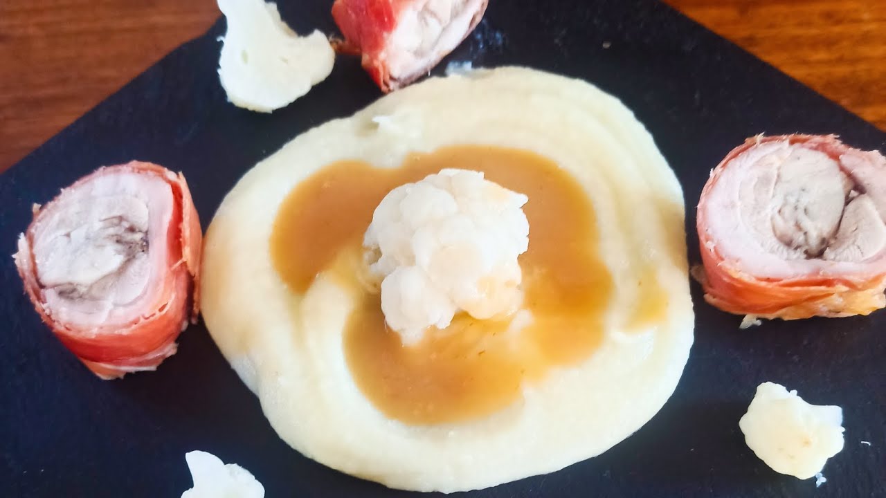 CHICKEN THIGHS WRAPPED IN PROSCIUTTO CRUDO SERVED WITH POTATO AND ...