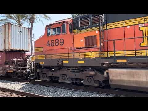 BNSF Intermodal Slows to a Crawl (With Two Dash 9s!) - YouTube