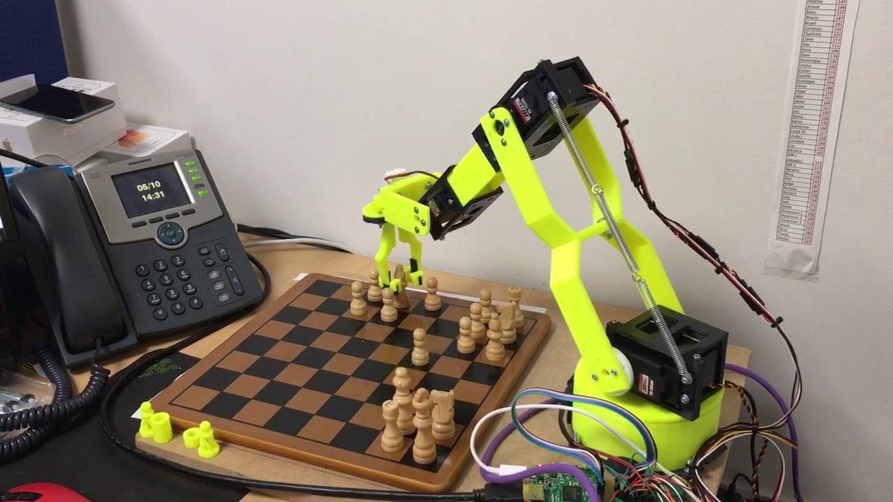 Chess move robot arm test - YouTube