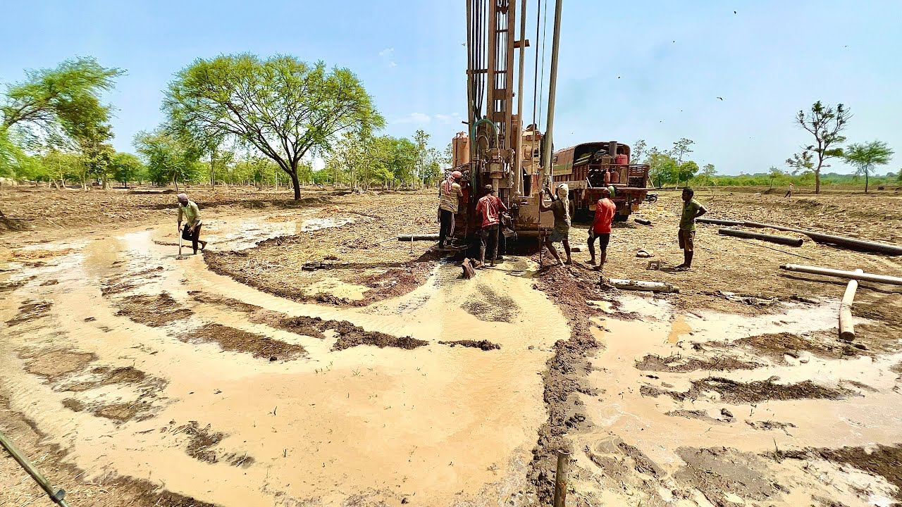 Borewell Drilling 8 Hp Motor With Coconut water checking method ...