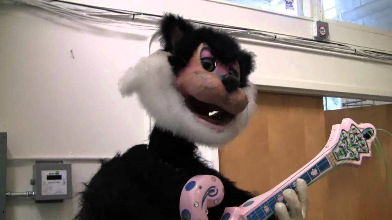 Boots animation loop - YouTube