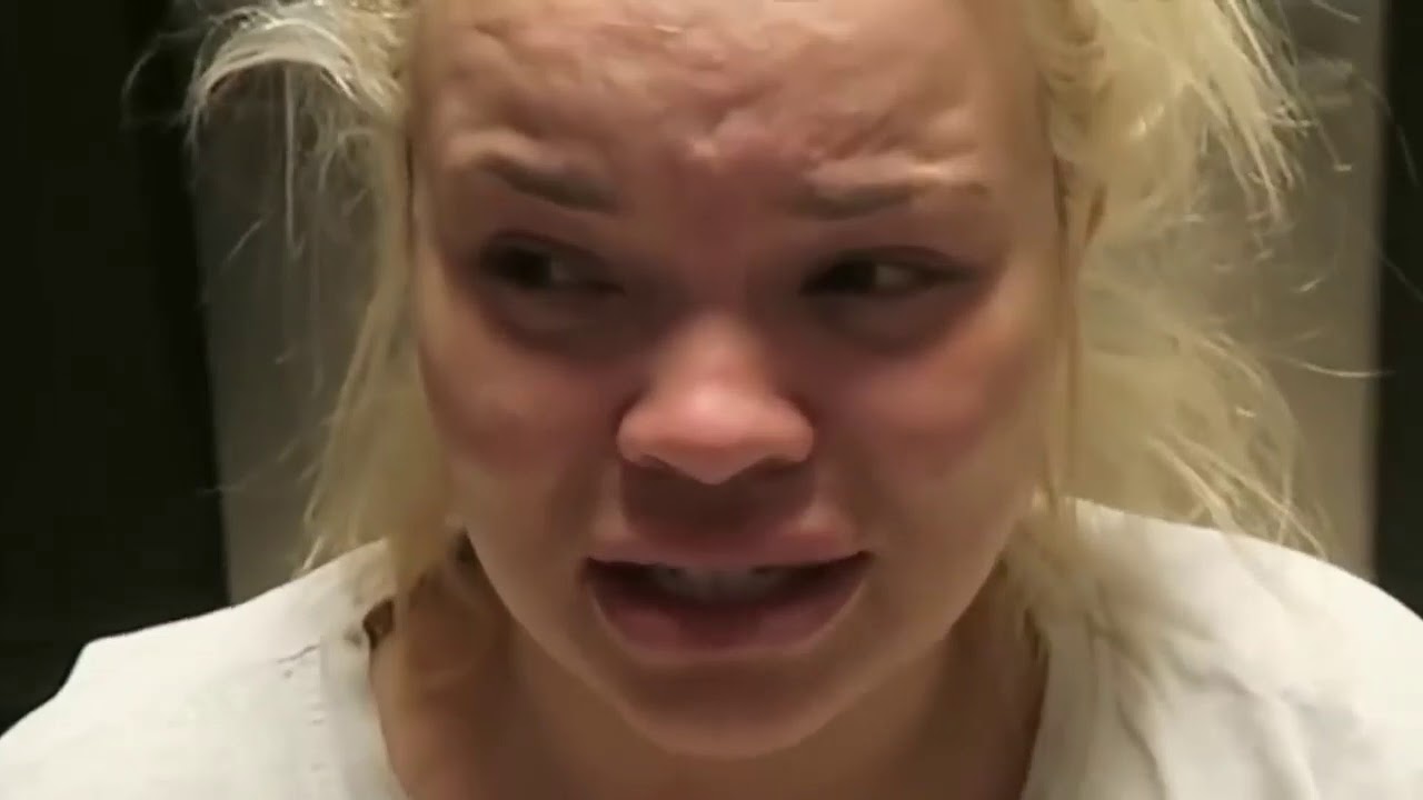 trisha paytas crying to her saying the n word for almost 1 minute ...