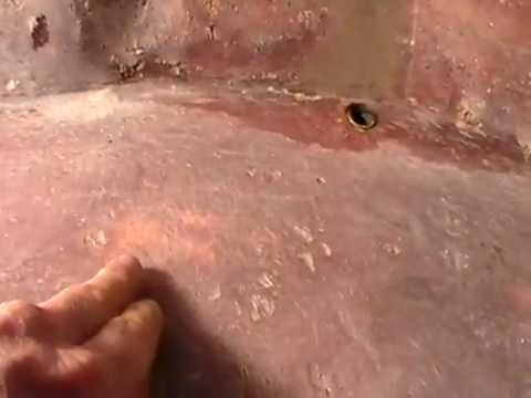 Stress marks on inside hull at transom?