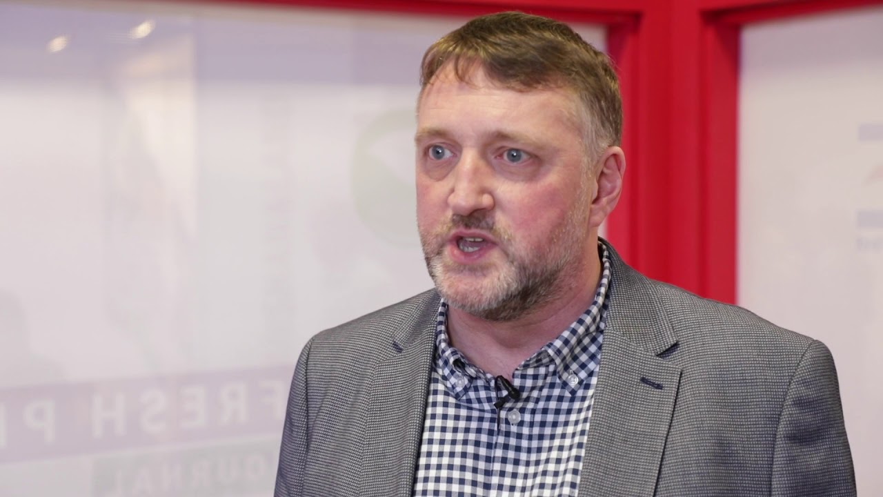 Simon Trewin discusses bananas - YouTube