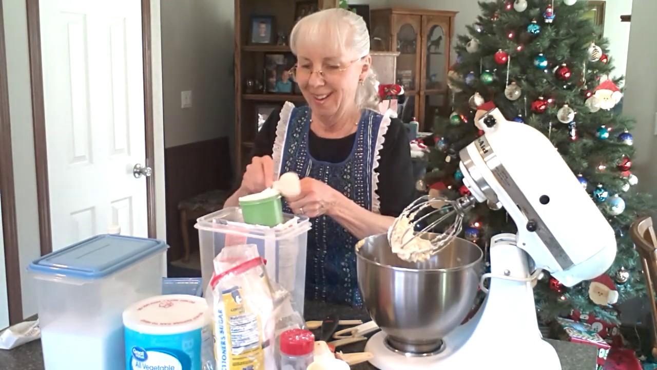 🤶Part 1 of 3: Suzy Q's Baking Demo/🤶Candy Cane Christmas Cookies ...