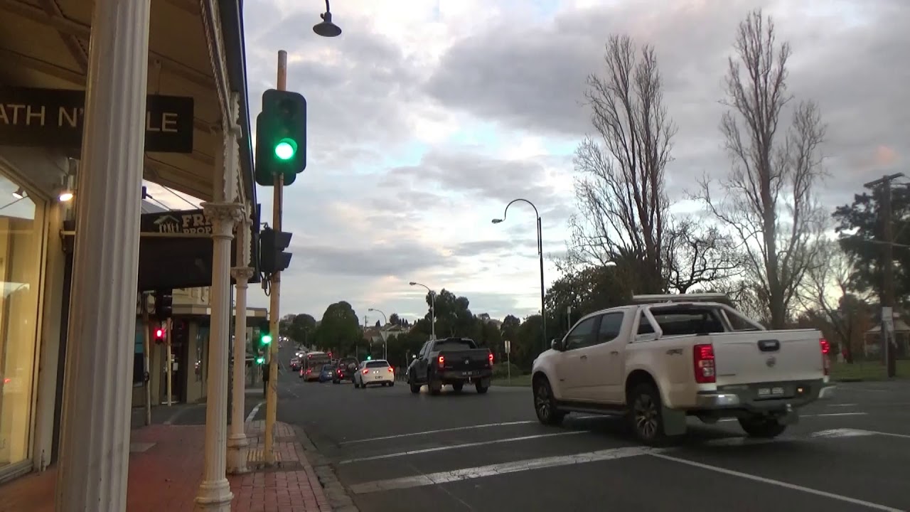 Traffic Light Intersection, Pakington St & Autumn St, Geelong West, VIC ...