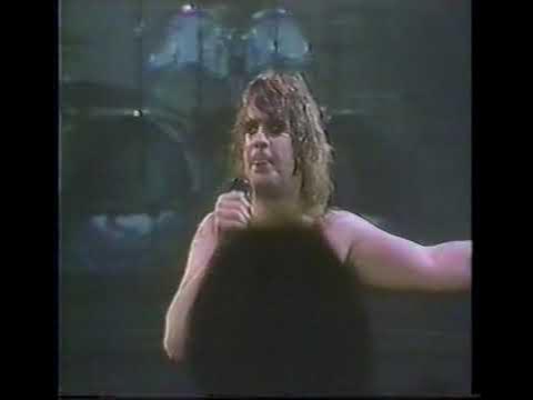 Ozzy Osbourne - Paranoid (Live) - YouTube