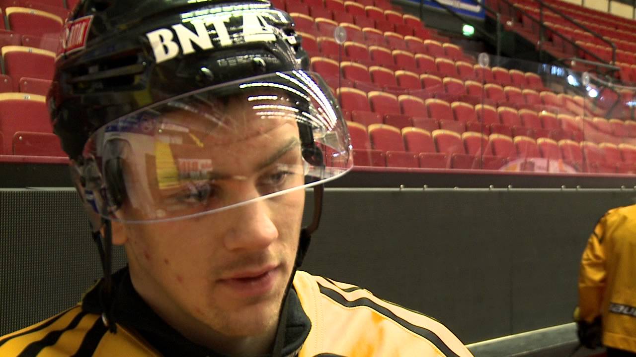 Daniel Brodin inför matchen mot Luleå Hockey 2013-10-04 - YouTube