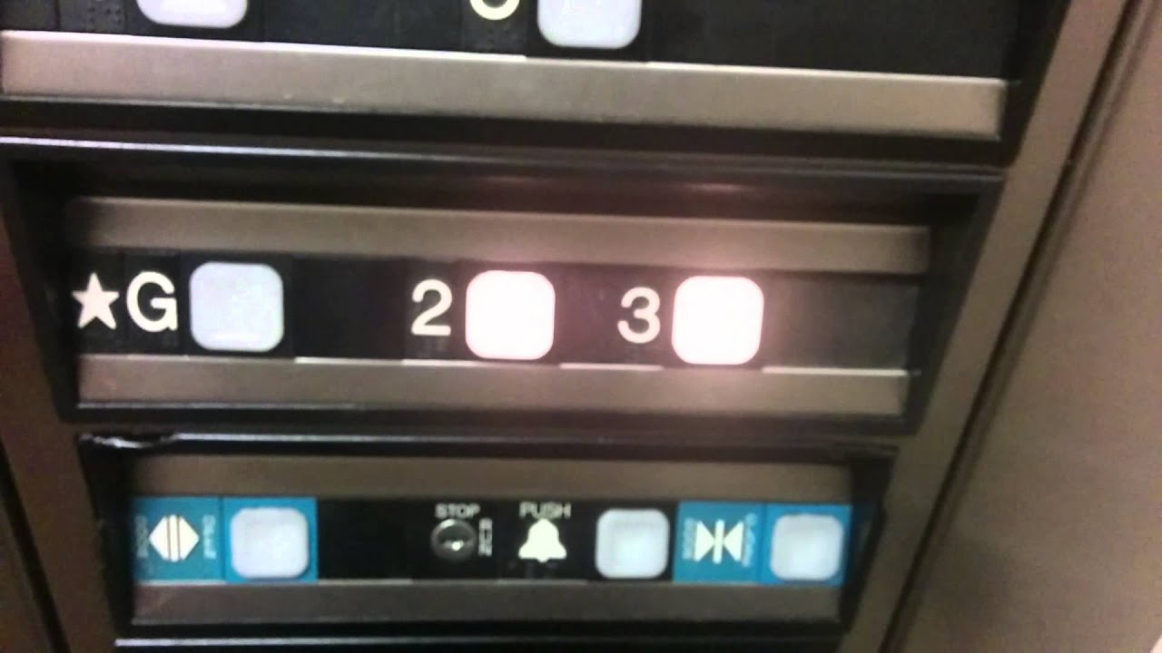 Comfort Inn Valley Forge PA - elevator videor - YouTube