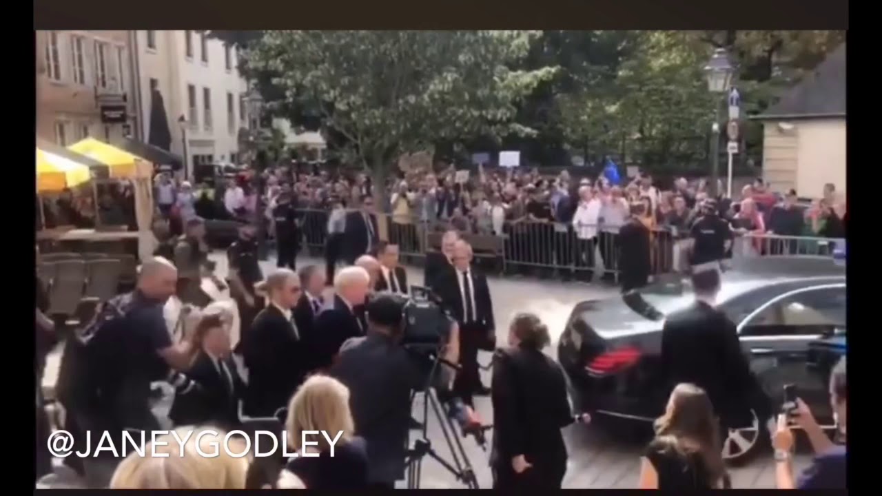 “Get the door Frank hurry” #boris #Luxembourg #janeygodleyvoiceOver ...
