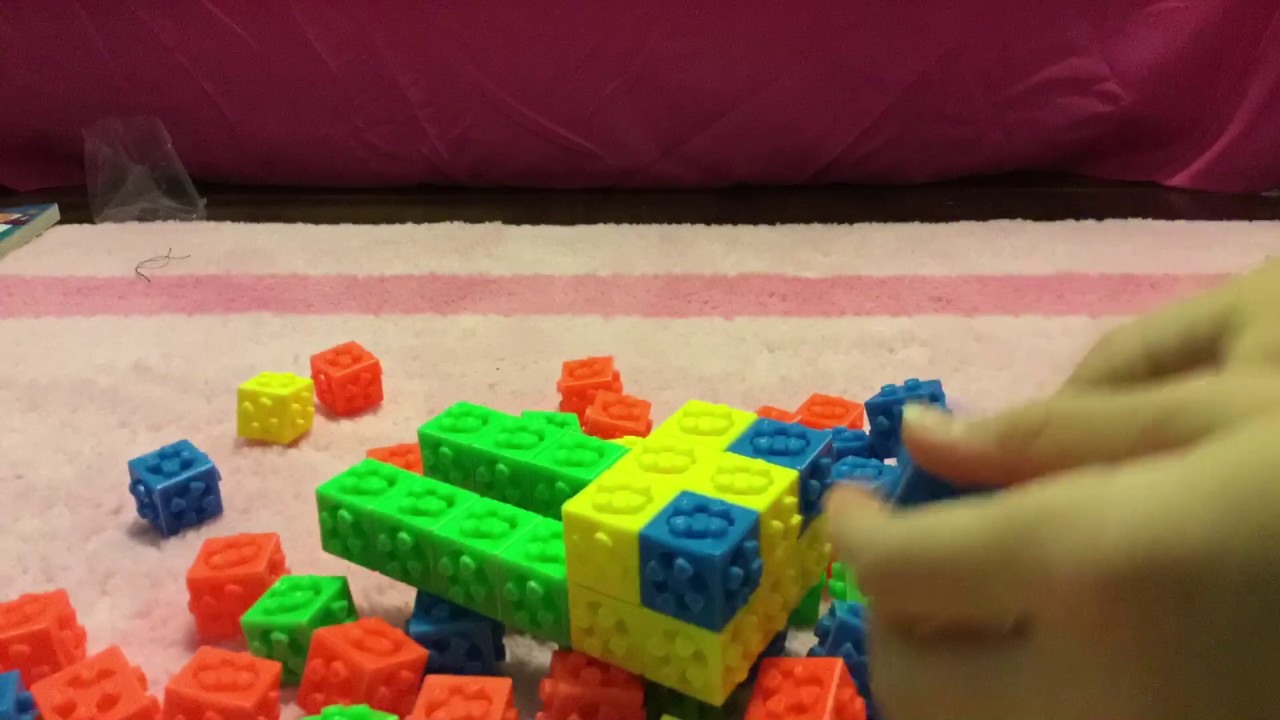 Making a bunny face out of omnifix cubes! - YouTube