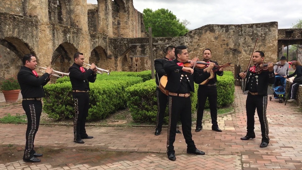 Mariachi Alma del Sol in San Antonio - YouTube