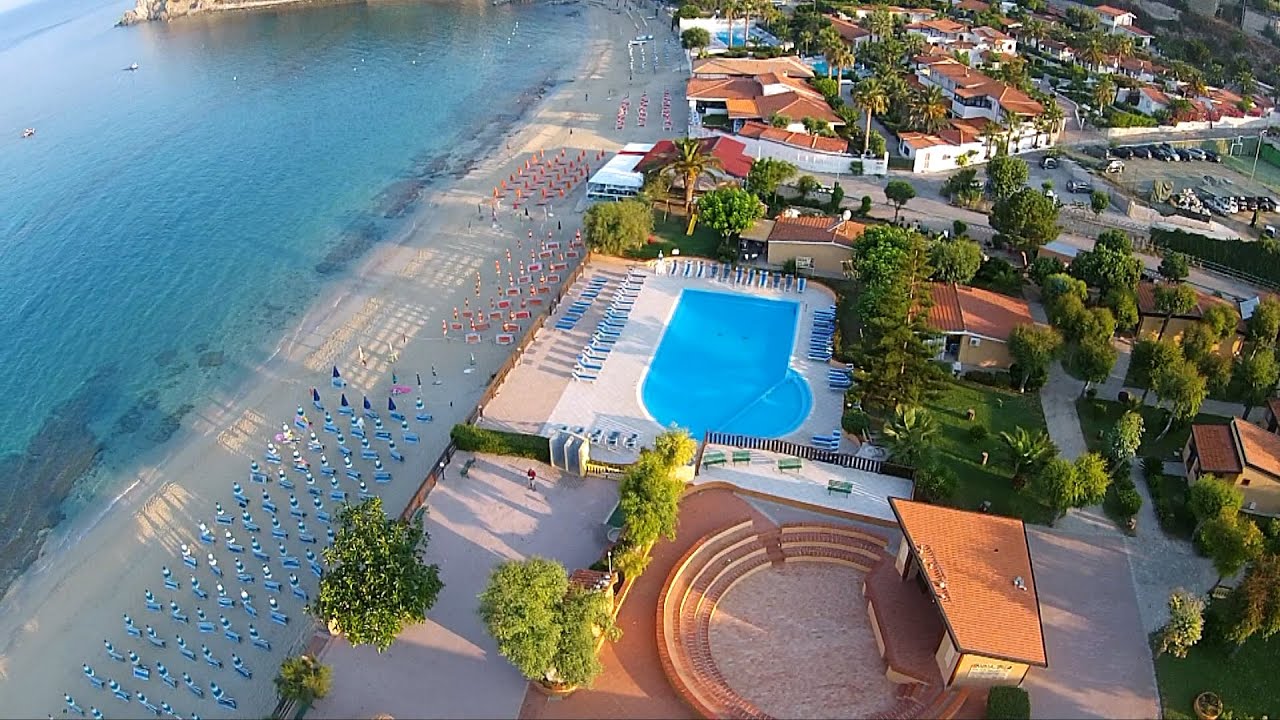 VILLAGGIO SANTA MARIA 2015 RIPRESO DAL DRONE - YouTube