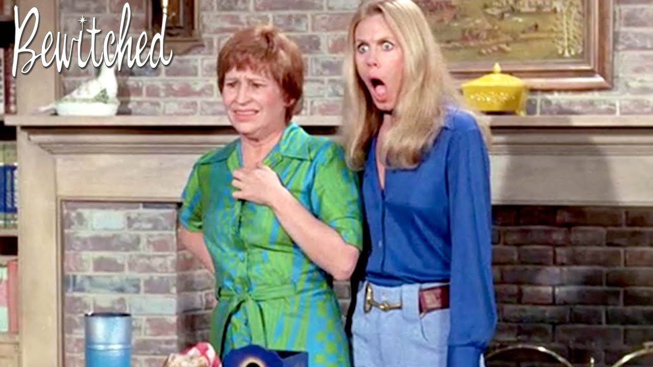 Esmeralda's Magic Show | Bewitched - YouTube