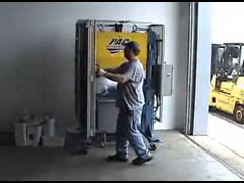 See a Roll Splitter/Core Slabber in Action! - YouTube