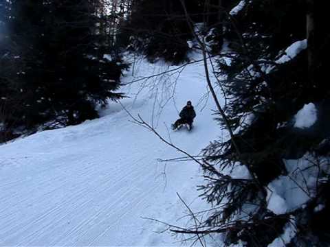 discesa con lo slittino a Vipiteno - YouTube