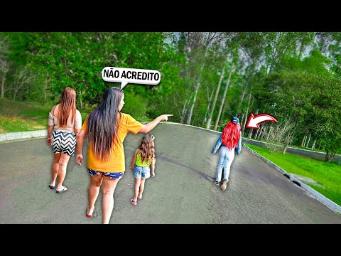 SEGUIMOS A MULHER DE CABELO VERMELHO NA RUA!!