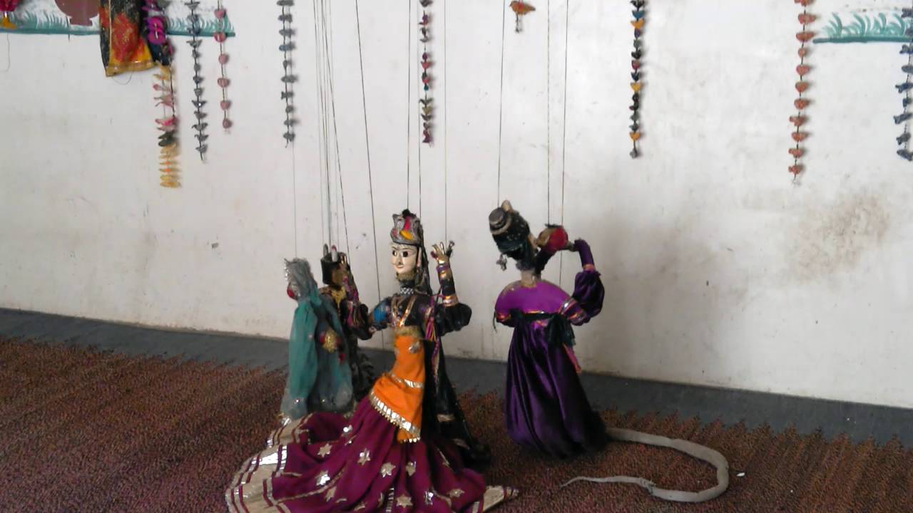 Funny yet amazing puppet show at Jaipur - YouTube